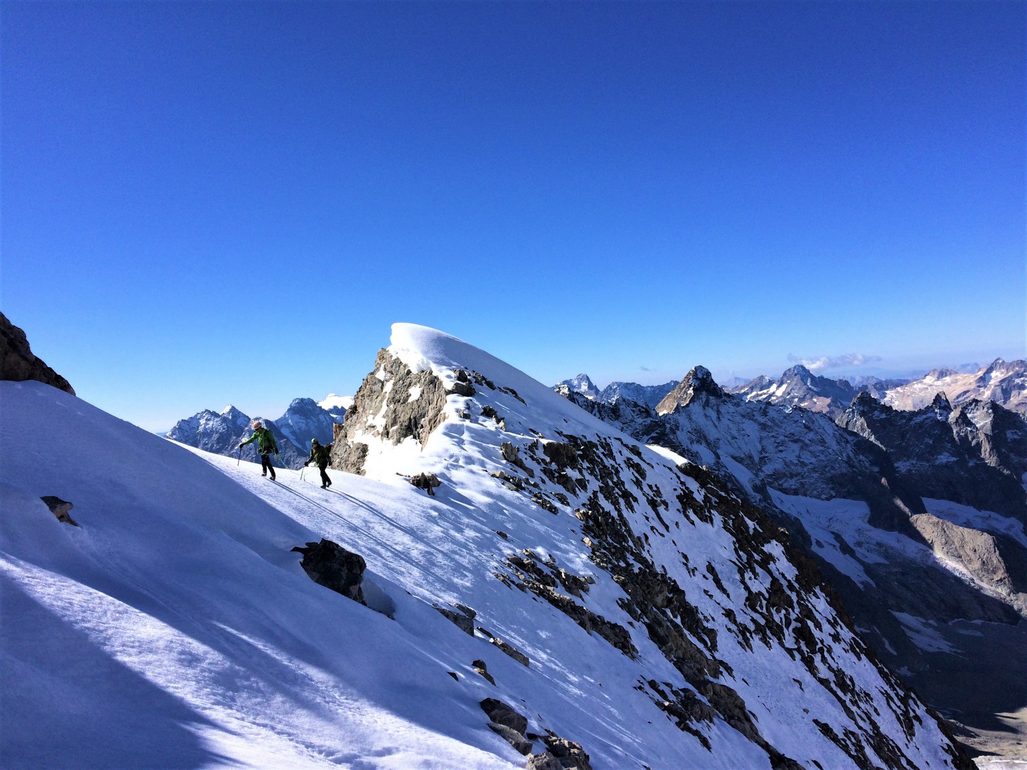Voie normale du Râteau Est, Oisans, Écrins – Un Guide de Montagne et ...